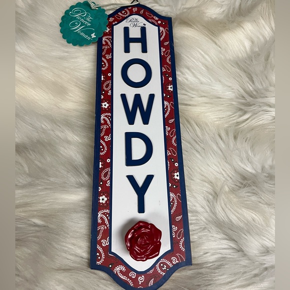 The Pioneer Woman | Wall Decor | Pioneer Woman Hanging Sign Howdy ...